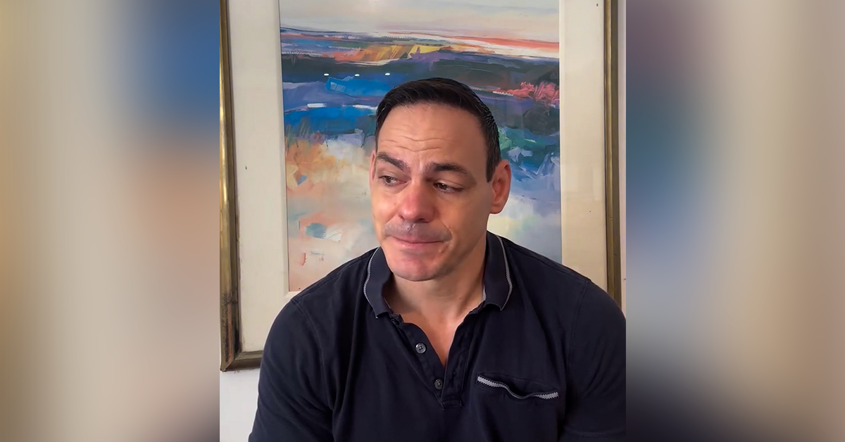 Mark Vito rompe en llanto tras anunciar que terminó su relación con ...